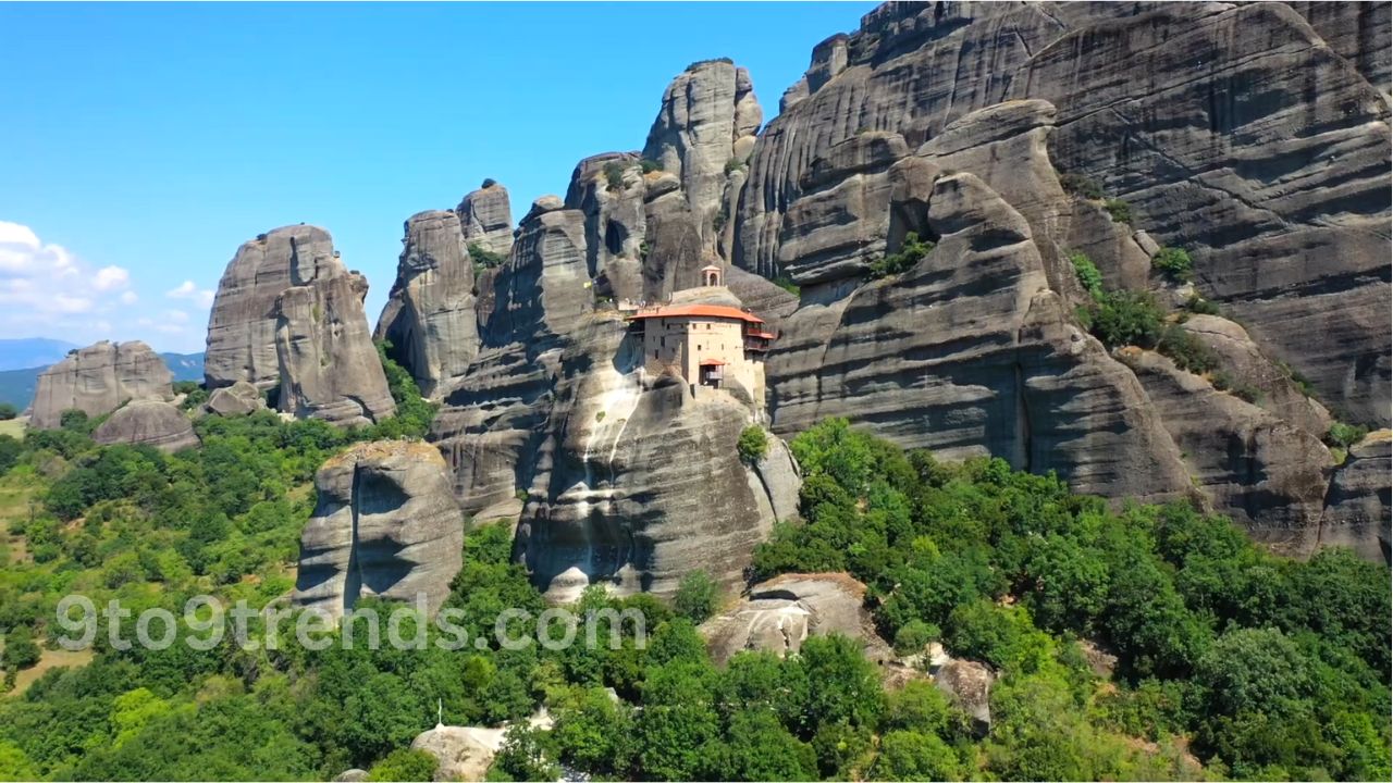 14 Most Dangerous Houses in the World » 9to9trends